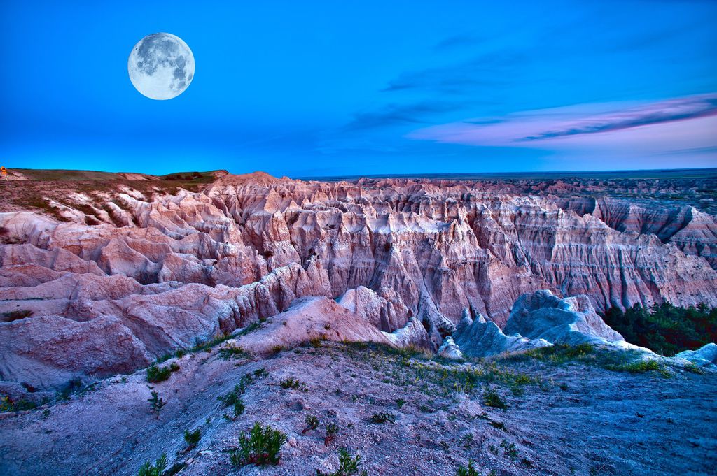 Badlands Cedar Pass Lodge - CoolWorks.com