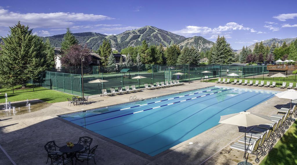 Sun Valley Resort - Hiring Now for SUMMER! - CoolWorks.com